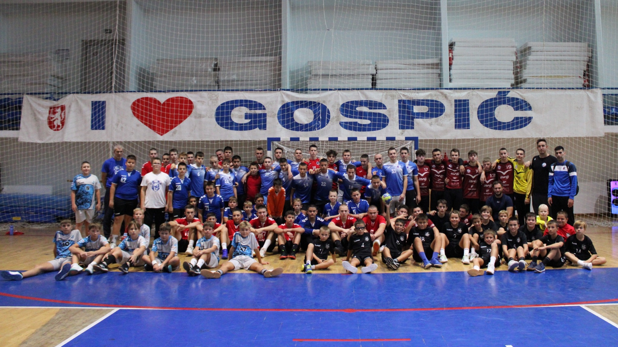 Mali medo » Rukometni klub "Gospić"